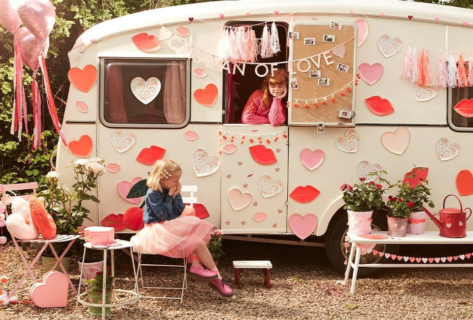 Red Lips Plates – Chroma Celebrations