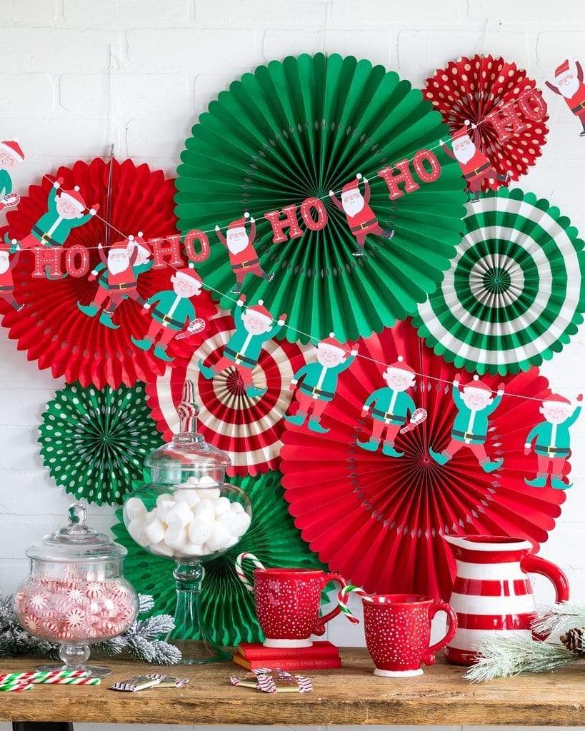 Elf Holiday Garland – Chroma Celebrations